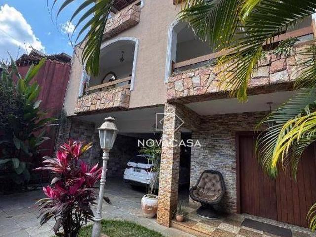 Casa com 5 dormitórios à venda, 447 m² por R$ 2.200.000,00 Dona Clara Belo Horizonte/MG