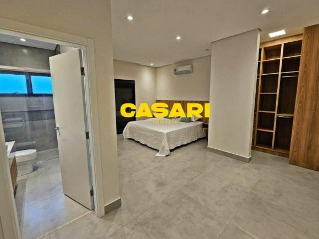 Casa com 5 dormitórios à venda, 442 m²