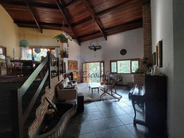 Casa com 5 dormitórios à venda, 500 m² por R$ 5.000.000,00 Vila Velha Santana de Parnaíba/SP