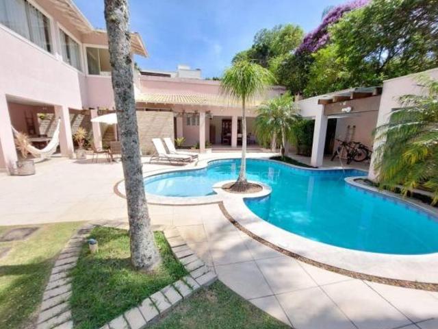 Casa com 5 dormitórios à venda, 581 m² por R$ 1.990.000,00 Granja Viana Cotia/SP
