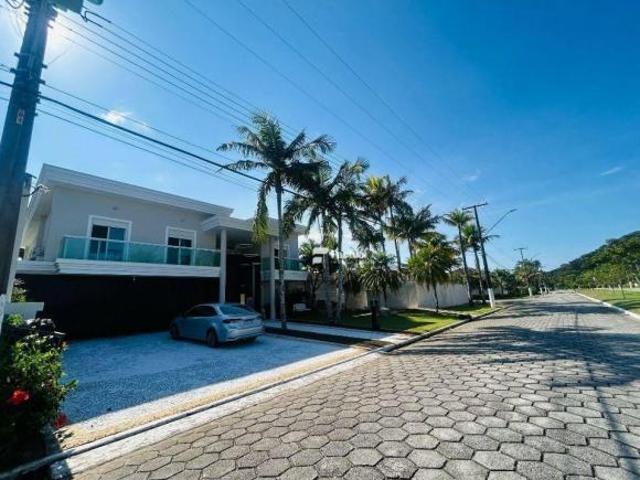 Casa com 5 dormitórios à venda, 590 m² por R$ 4.000.000,00 Acapulco Guarujá/SP