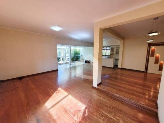 Casa com 5 dormitórios à venda, 615 m² por R$ 1.580.000,00 Jardim Quisisana Poços de Caldas/MG