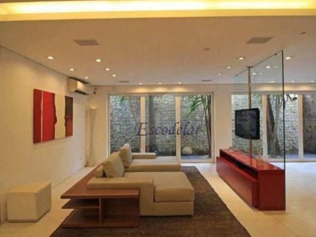 Casa com 5 dormitórios à venda, 700 m² por R$ 4.950.000,00 Pacaembu São Paulo/SP