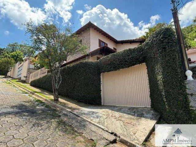 Casa com 5 dormitórios à venda com permuta, tendo 497 m² por R$ 1.350.000 Morro Chic Itajubá/MG