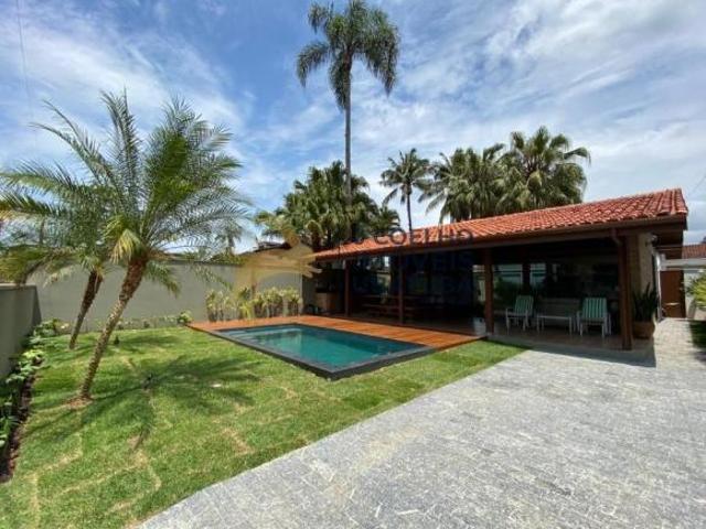 Casa com 5 dormitórios a venda em Ubatuba