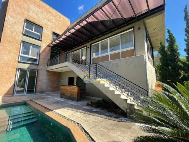 Casa com 5 Dormitórios à Venda no Condomínio Água Verde, Atibaia SP