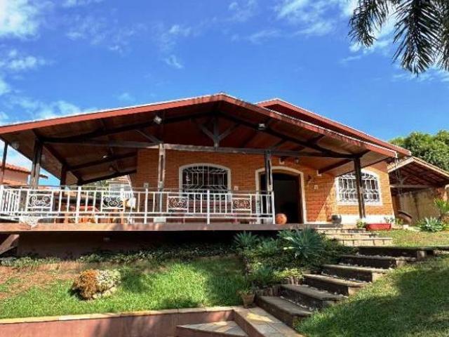 Casa com 5 dormitórios Águas de São Pedro
