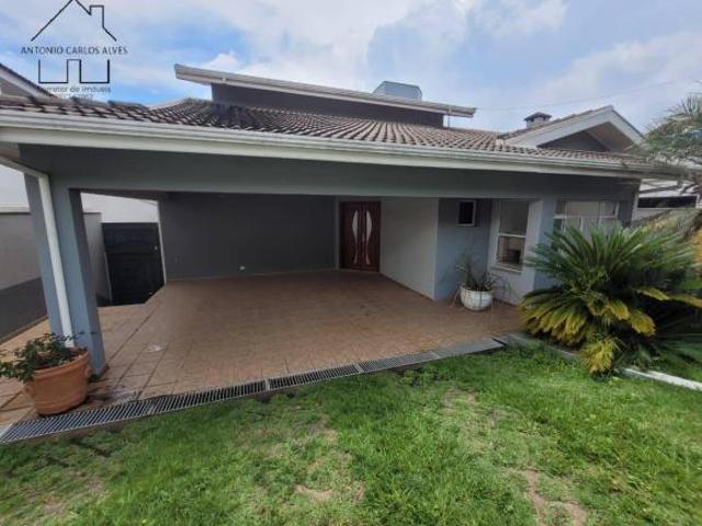 CASA COM 5 DORMITORIOS COND. COLINAS DE SÃO FRANCISCO!