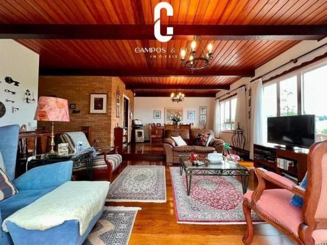 Casa com 5 dormitórios e belíssimo terreno à venda, Jardim Manancial Campos do Jordão/SP