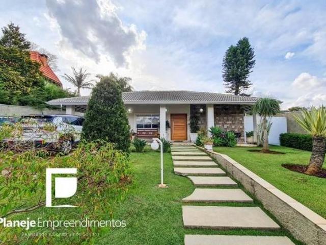 CASA COM 5 DORMITÓRIOS E PISCINA NO NEW PARQUE TÊNIS POR R$ 1.900.000