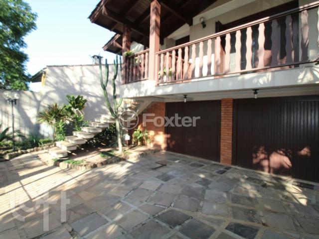 Casa com 5 dormitórios em Novo Hamburgo