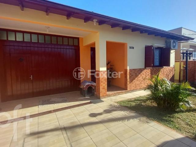 Casa com 5 dormitórios em Canoas