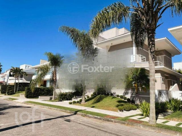 Casa com 5 dormitórios em Florianópolis
