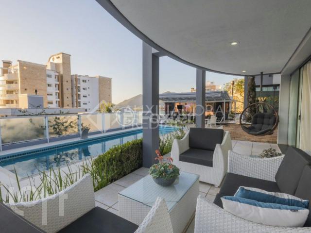 Casa com 5 dormitórios em Florianópolis