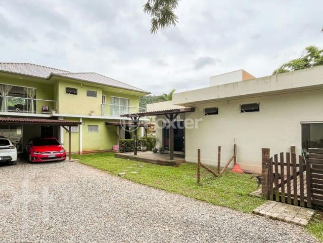 Casa com 5 dormitórios em Florianópolis