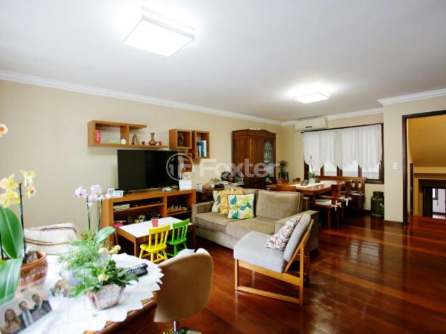 Casa com 5 dormitórios em Porto Alegre