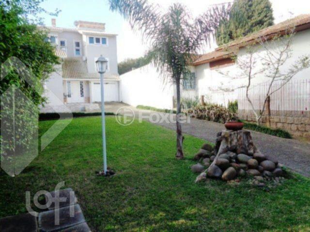 Casa com 5 dormitórios em Porto Alegre