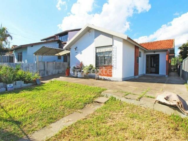 Casa com 5 dormitórios em Porto Alegre