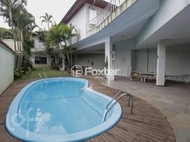Casa com 5 dormitórios em São Paulo