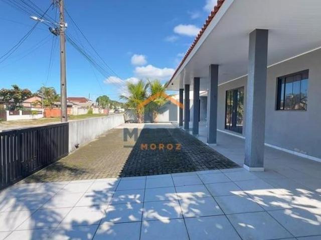 Casa com 5 dormitórios semimobiliada em Shangri lá