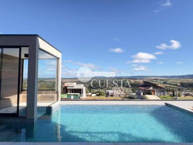 Casa com 5 dormitórios,sendo 2 suítes à venda, 295 m² por R$ 2.490.000,00 Condomínio Ninho Verde II
