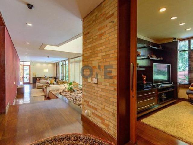 Casa com 5 dormitórios, sendo 3 suítes na Granja Viana Viana Cotia /SP