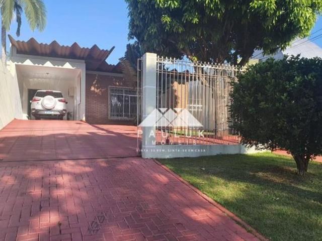 Casa com 5 dormitórios sendo 3 suítes à venda, 271 m² por R$ 950.000 Vila Yolanda Foz do Iguaçu/