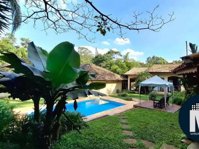 Casa com 5 dormitórios, sendo 3 suítes à venda Granja Viana Cotia/SP
