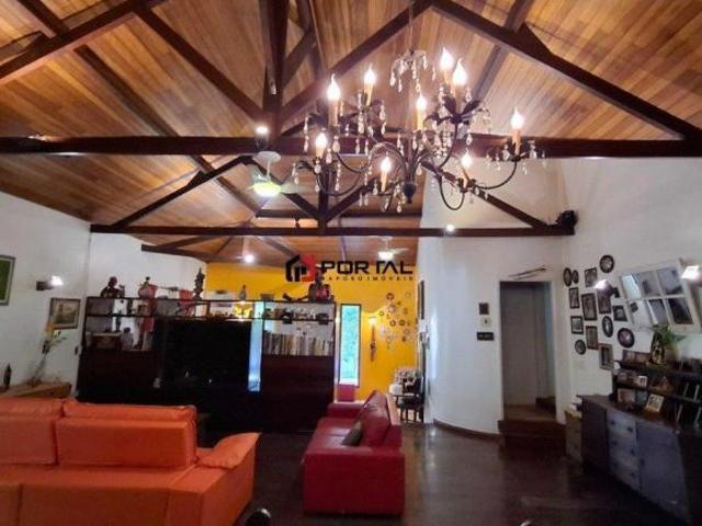Casa com 5 dormitórios, sendo 3 suítes à venda Granja Viana Cotia/SP!