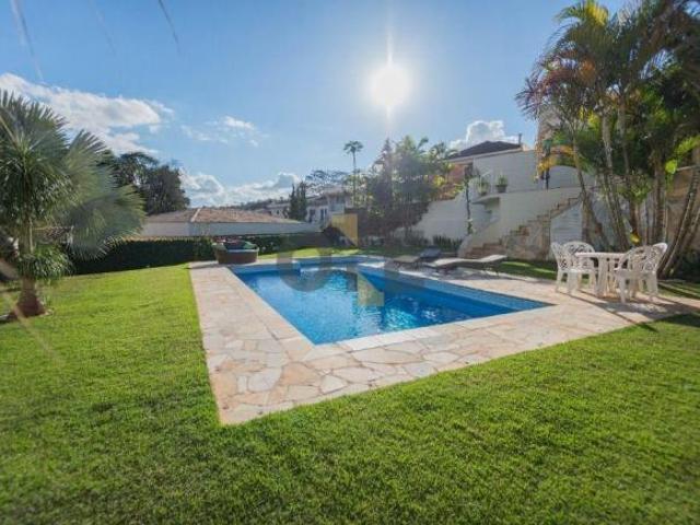 Casa com 5 dormitórios, sendo 4 suítes para venda na região Granja Viana Cotia SP