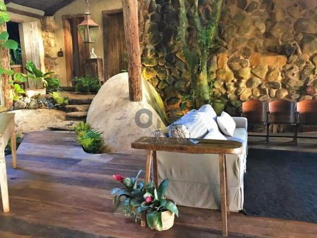 Casa com 5 dormitórios, sendo 5 suítes para venda Flechas Ilhabela/SP
