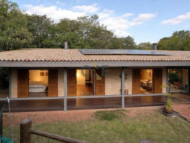 Casa com 5 dormitórios, sendo 5 suítes para venda Jandira SP