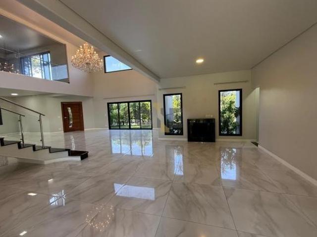 Casa com 5 dormitórios, sendo 5 suítes para venda ou locação Granja Viana Cotia SP