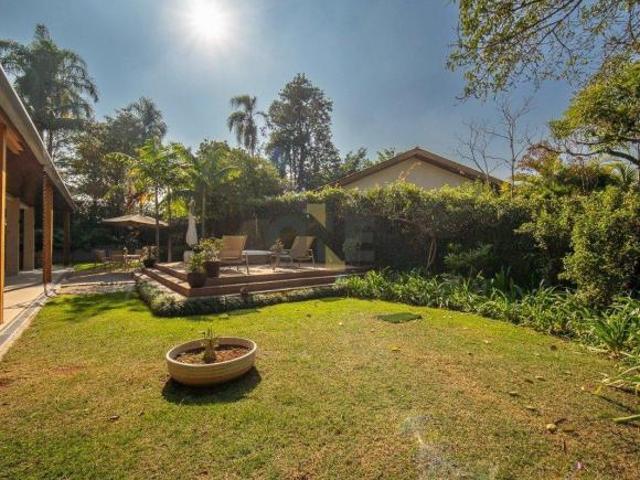 Casa com 5 dormitórios, sendo 5 suítes para venda na região Granja Viana Cotia SP