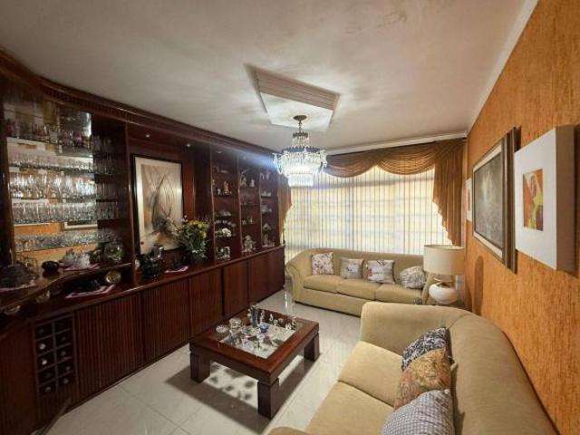 Casa com 5 Dormitórios, 1 Suíte, 230 M², à Venda por R$ 1.350.000 São Braz, Curitiba Pr