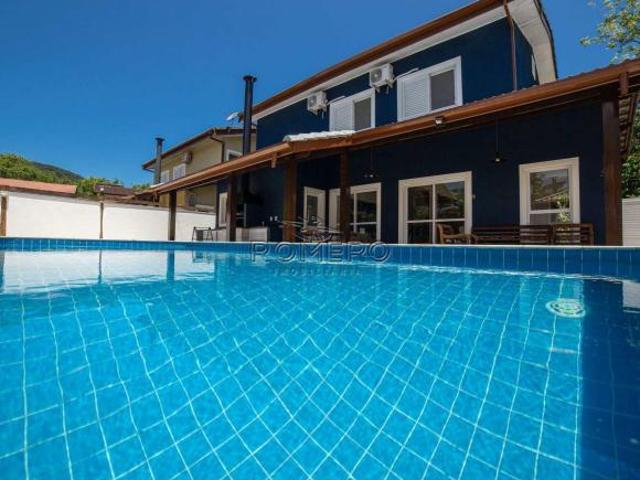 Casa com 5 dorms, Praia da Lagoinha, Ubatuba R$ 1.8 mi, Cod: 2366