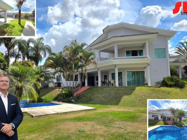 Casa com 5 quartos 3 suítes em lote de 1500m² Av Vereda da Cruz Águas Claras DF