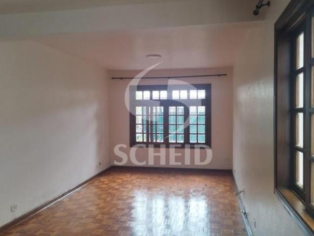 Casa com 5 quartos 3 suítes quintal grande na Chacara Monte Alegre