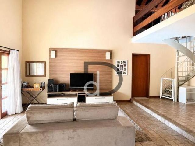 Casa com 5 quartos, 199 m² venda por R$ 1.960.000 ou aluguel por R$ 11.072/mês Condomínio Vista