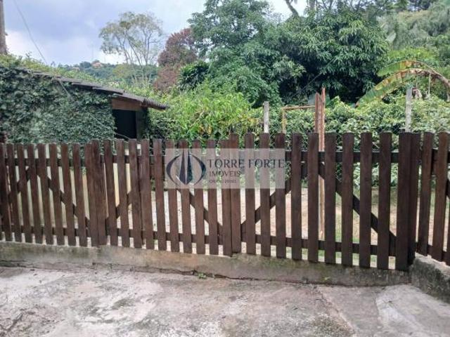 Casa com 5 quartos 1 suite 6 vagas de garagem na Serra da Cantareira