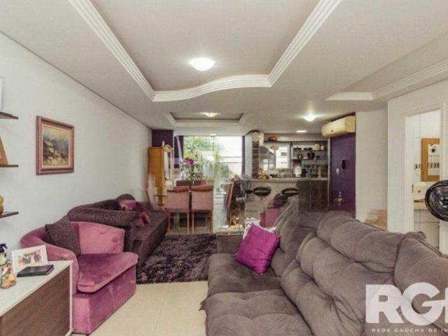Casa com 5 Quartos 240m² privativos no Condomínio Parque Iguaçu. Bairro Ecoville