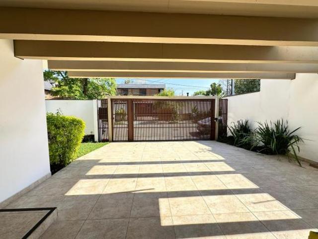 Casa com 5 Quartos 2 Suites 318 metros no Alto de Pinheiros FL34