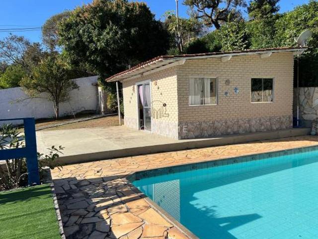 Casa com 5 quartos 2 suítes à venda no Condomínio Clube dos 200