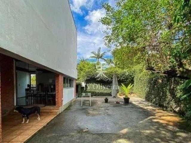 Casa com 5 Quartos, 462 m² venda por R$ 2.700.000 ou aluguel por R$ 18.560/mês Butantã São Pau