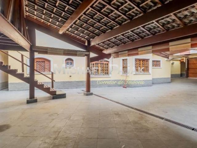 Casa com 5 quartos