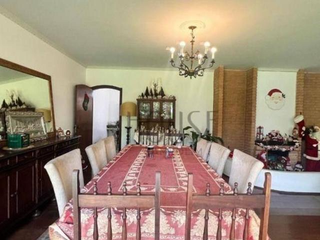 Casa com 5 quartos, 695 m² venda ou aluguel Elton Vile Sorocaba/SP