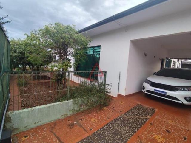 Casa com 5 quartos à venda, 400m² por R$750.000,00, Jardim Lolata, Londrina PR