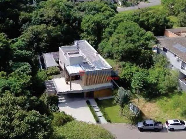 Casa com 5 quartos à venda, 401 m² por R$ 2.700.000 Jardim do Golf I Jandira/SP