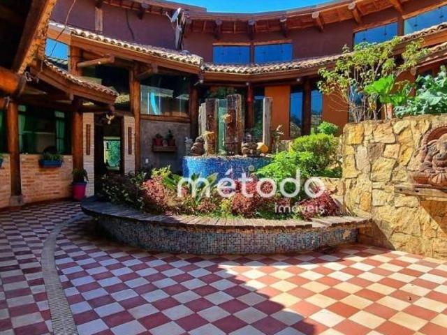 Casa com 5 quartos à venda, 560 m² por R$ 3.500.000 Condomínio Residencial Alpes de Guararema Gu
