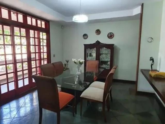 Casa com 5 quartos à venda, 1050 m² por R$ 2.120.000 Itaipu Niterói/RJ
